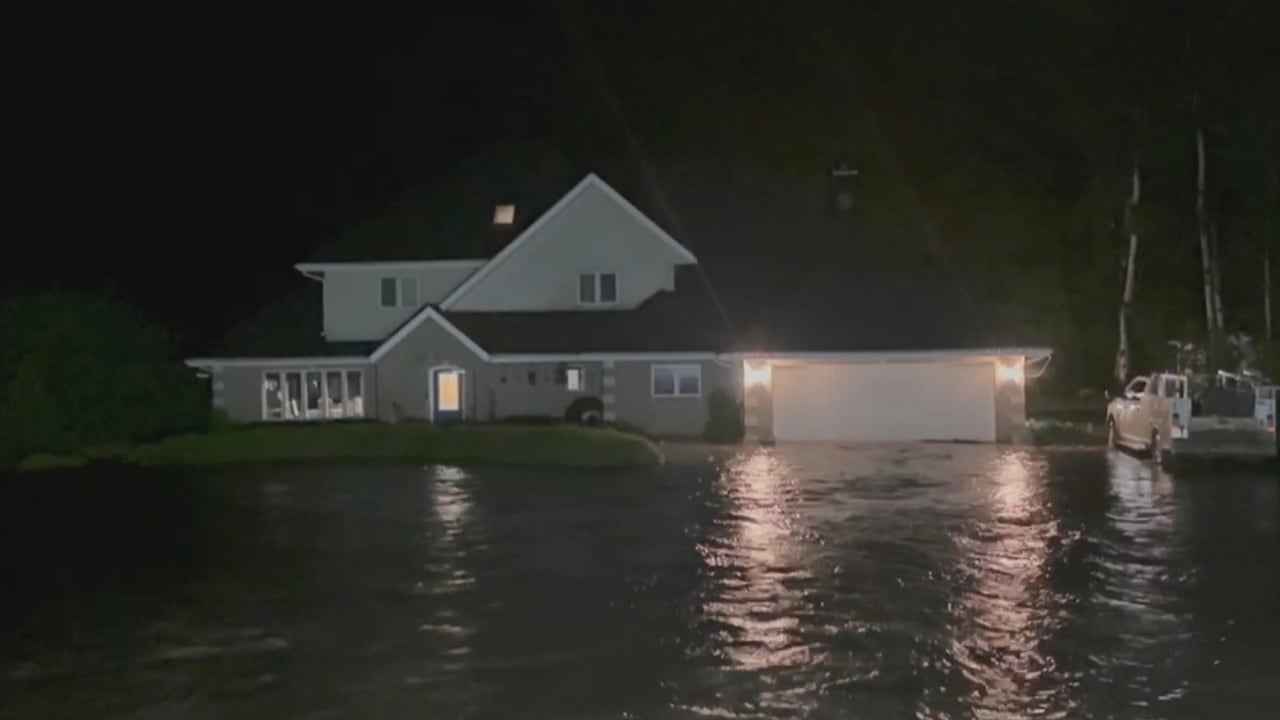 Flash flooding hits Manitoba with more rain on the way | Hanomansing ...