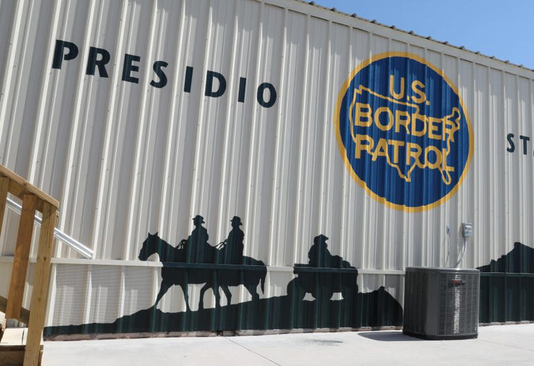 Flood concerns prompt calls for CBP, military to remove concertina wire ...