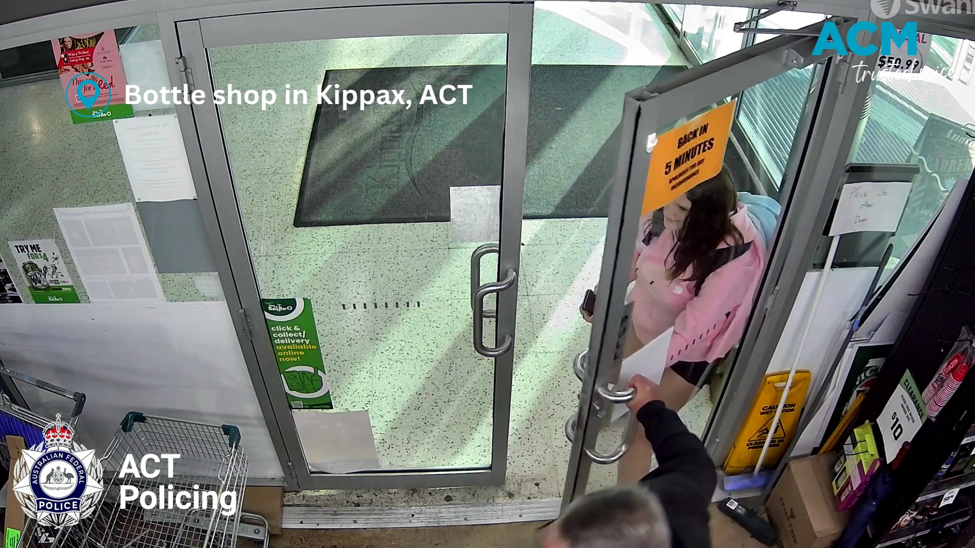 CCTV footage shows allege Kippax bottle shop robbers kicking down door