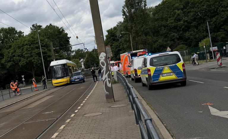 Ein schlechter Tag für die BVG: Unternehmen von drei Verkehrsunfällen ...