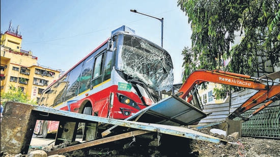 BEST bus accelerated from 16 to 24 kmph before crashing: Preliminary ...