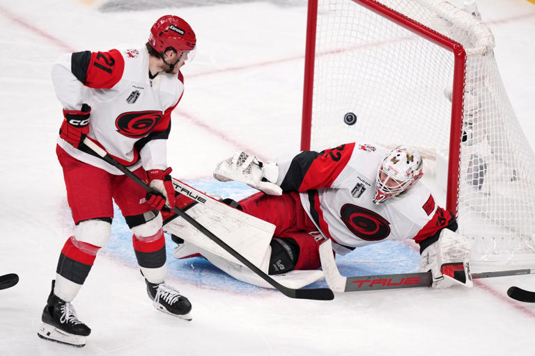 Jordan Staal scores twice as Hurricanes beat Golden Knights 5-3 to tie ...