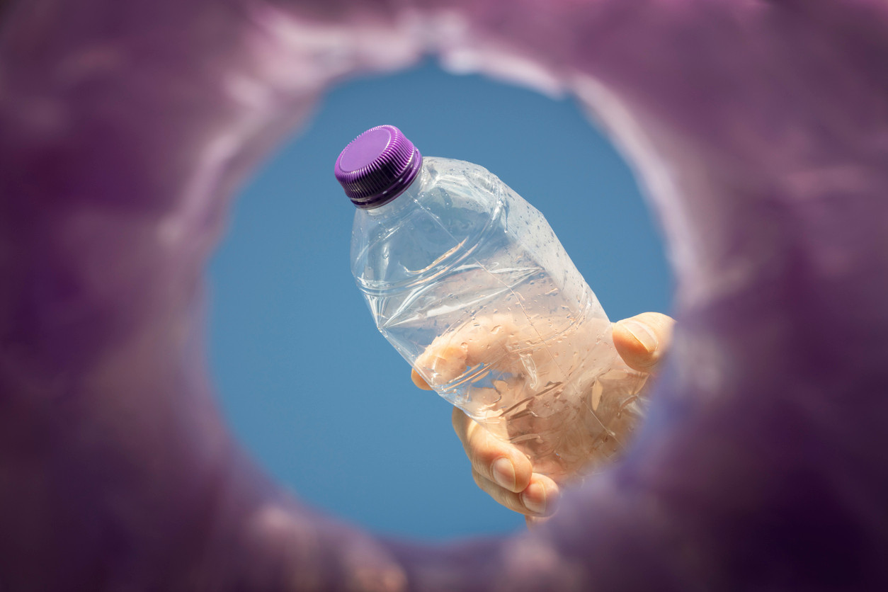 Et si vos vieux vêtements en polyester redevenaient du plastique neuf?