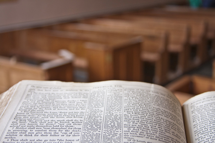 3 warning signs of a manipulative sermon you’re probably missing
