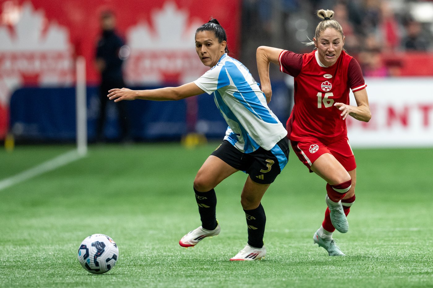 Sonis scores three goals as Canada whips Costa Rica 6-0 in women's friendly