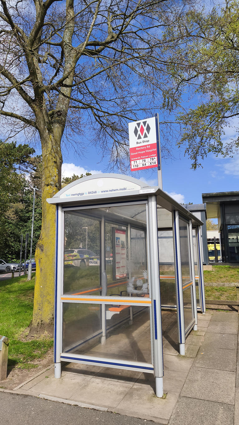Comedian puts bus stops in the spotlight with unusual Birmingham show