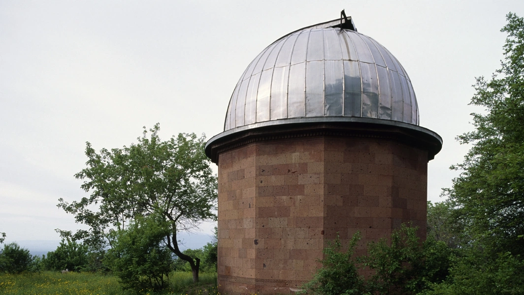 From Kardashev scale to Dyson spheres