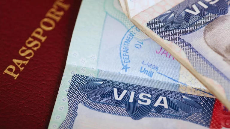 US creates $750 fast pass for business and tourist visa interviews ...