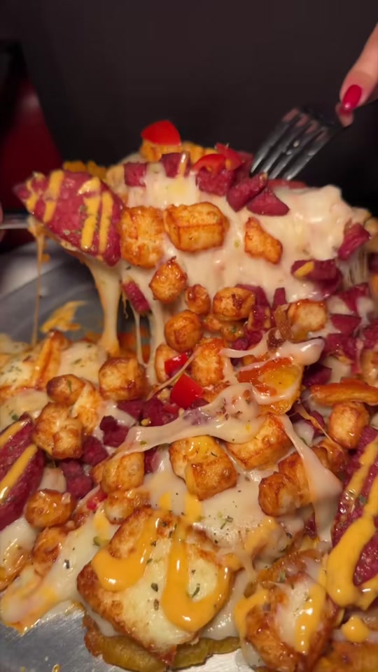 Smashed plantain pizza