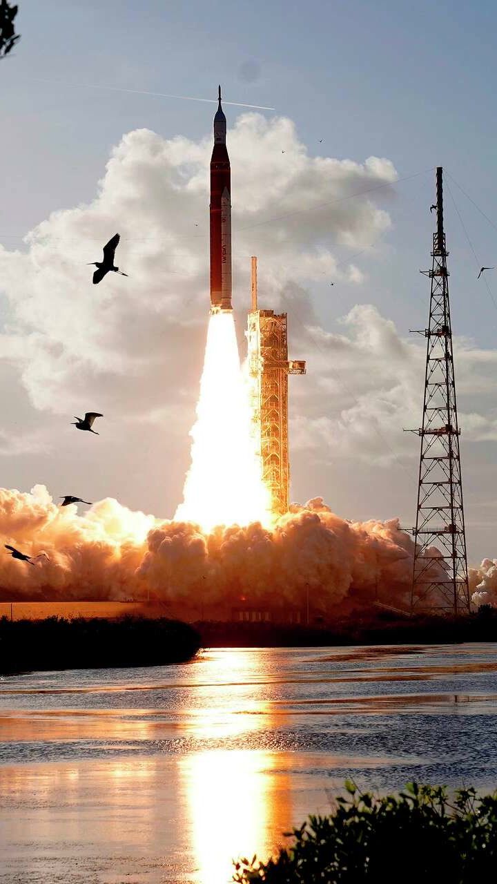 NASA names Artemis III crew