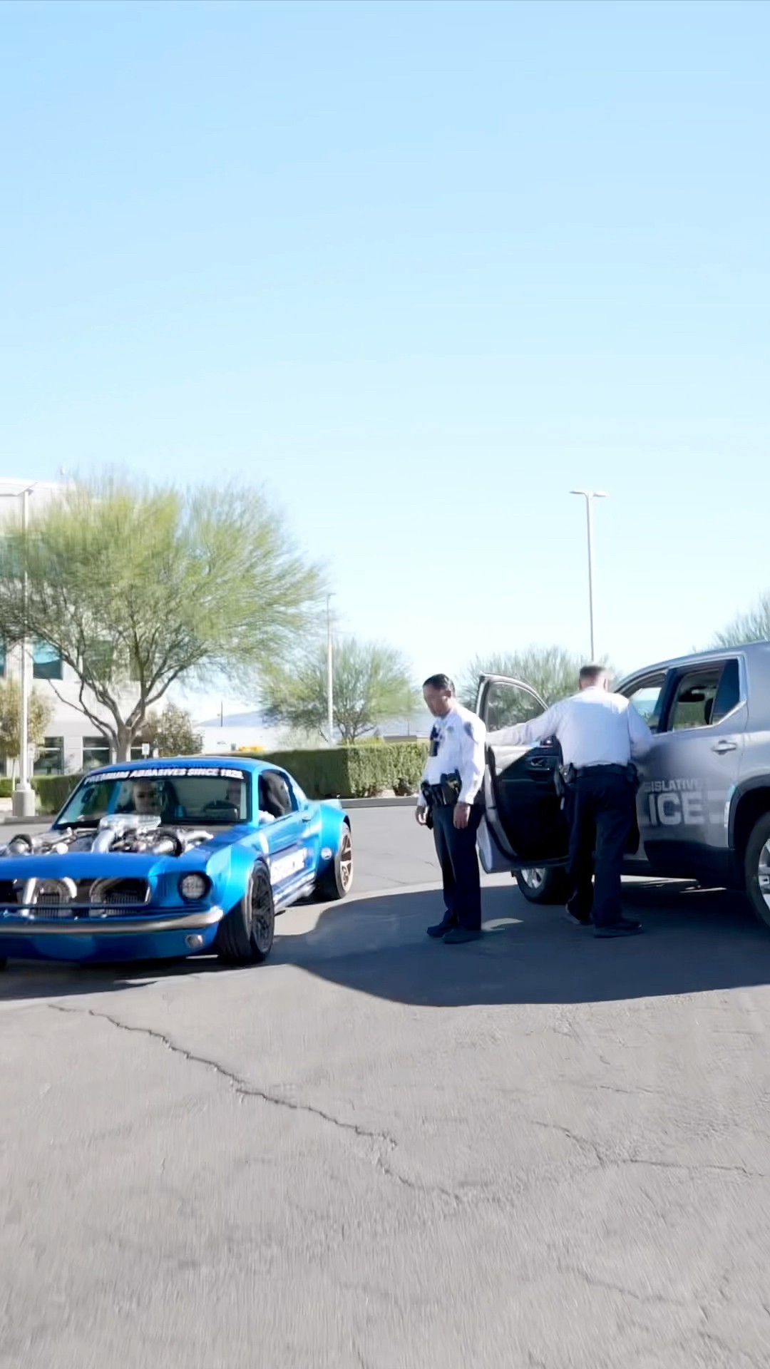 800HP drift Mustang getting pulled over by police