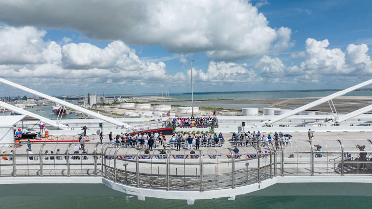 Giant South Texas bridge ranked the state's 'scariest'. Here's why.