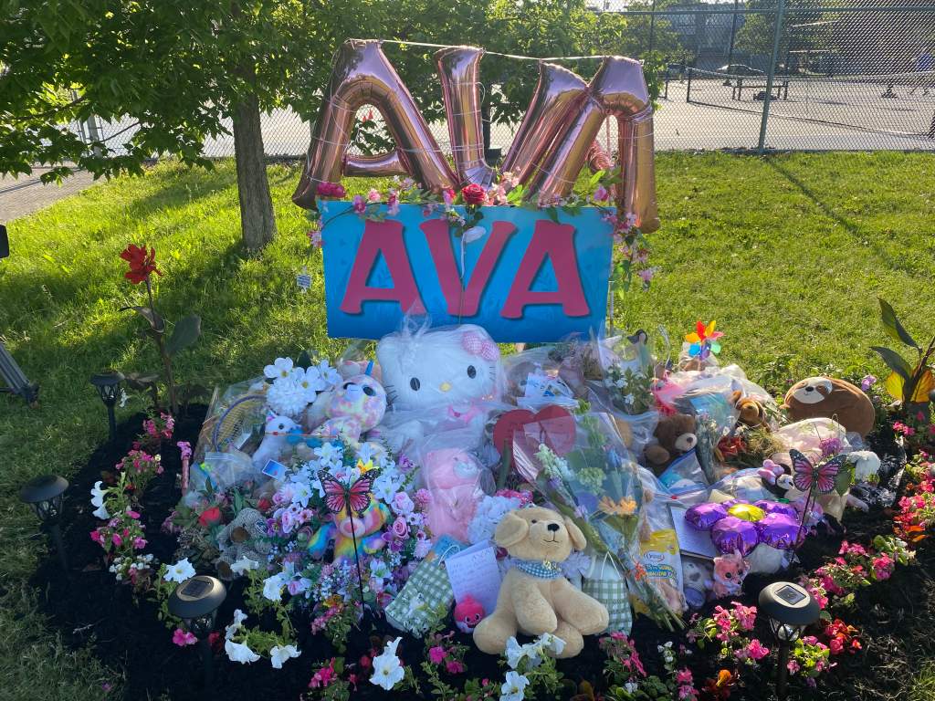 Montreal vigil honours 3-year-old killed in LaSalle bouncy castle accident