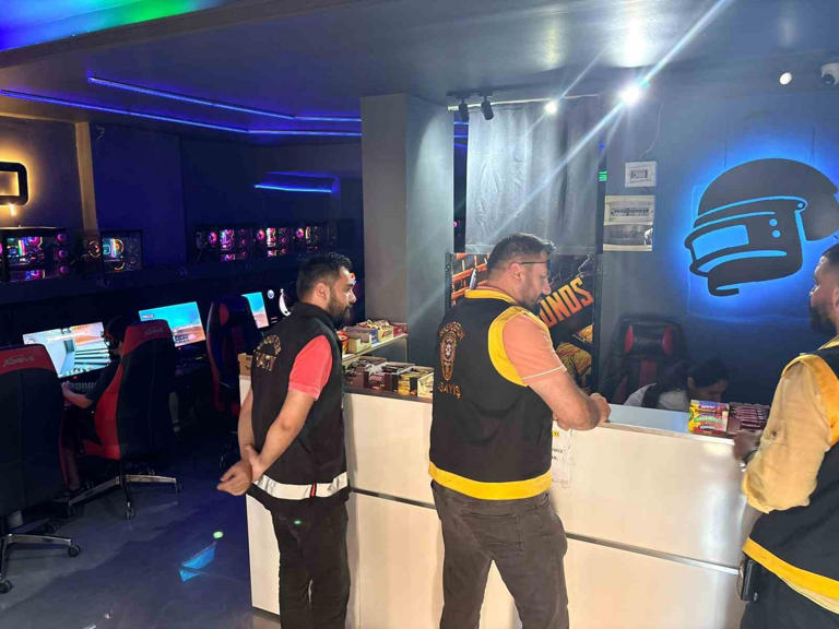 İskenderun’da internet kafe ve oyun salonları denetlendi