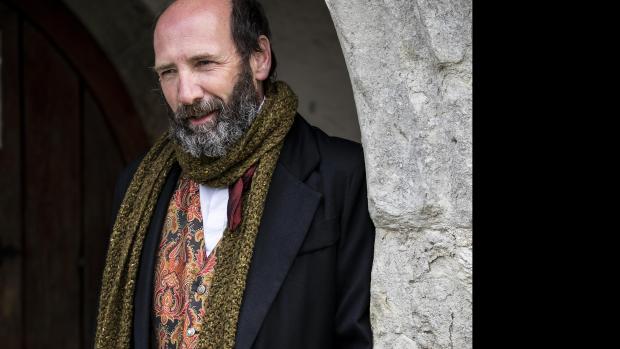 Charles Dickens' great-great-great-grandson to visit Wantage care home