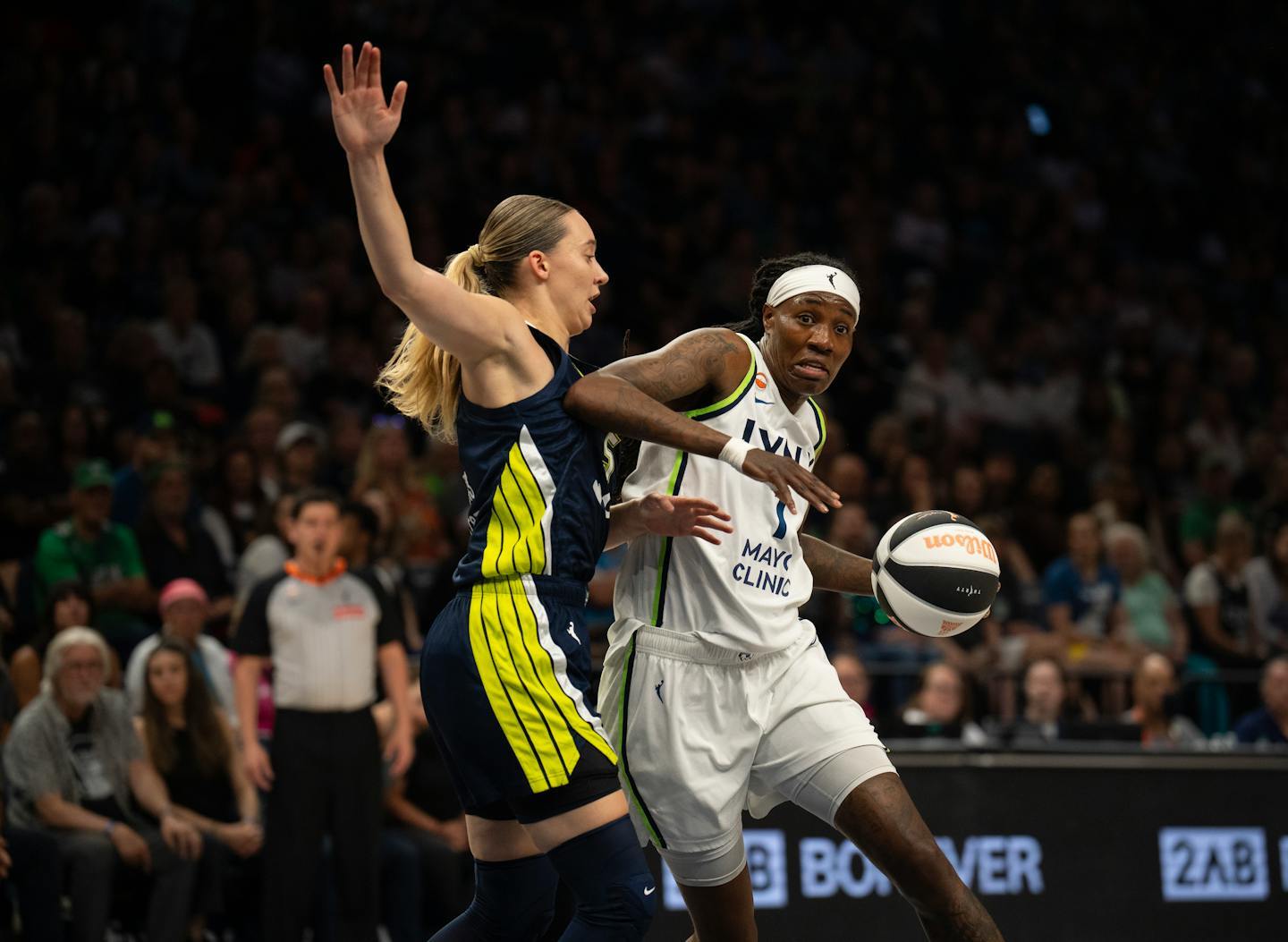 Lynx take down Paige Bueckers, Wings 100-76 for eighth straight win