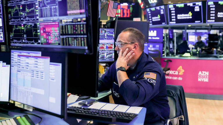 Elon Musk's SpaceX is coming for your 401(k)