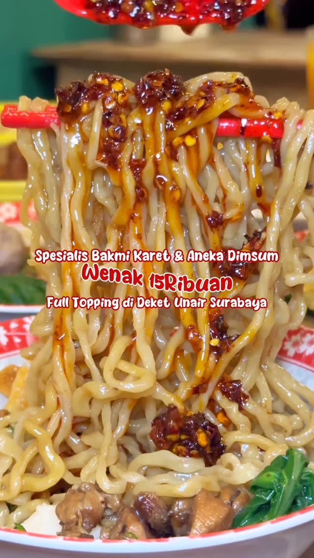 Bakmi karet dan dimsum dekat Unair