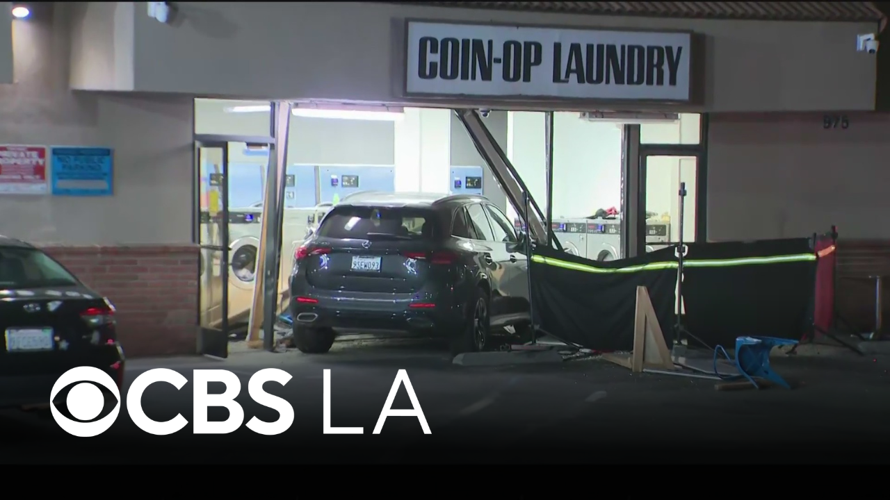 1 person killed after SUV crashes into laundromat in Manhattan Beach