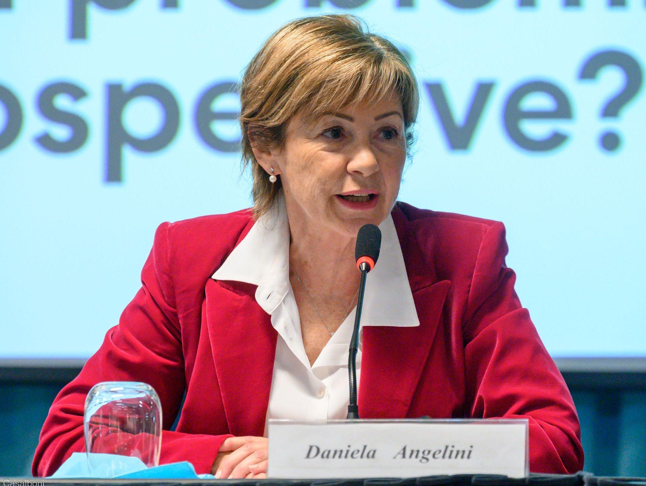 Multe ai cantieri rumorosi al mare. La sindaca firma lo stop ai lavori