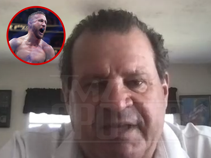 Mike Eruzione gives Justin Gaethje advice before UFC's Freedom 250