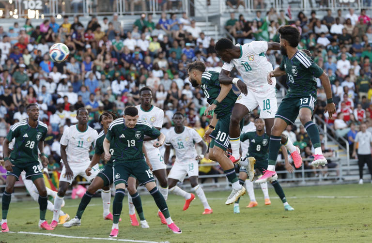Senegal vs Saudi Arabia highlights video (0-0), Jackson receives a red ...