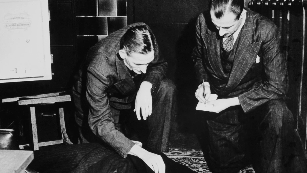 14 mind-bending detective riddles to solve