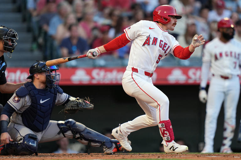 Angels score 5 runs in 2nd inning and ride Walbert Ureña's scoreless ...