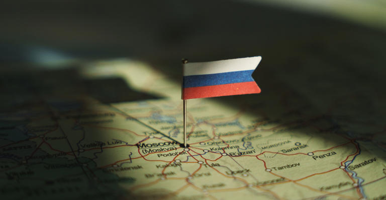 Car bomb just outside Moscow kills high-ranking Russian officer
