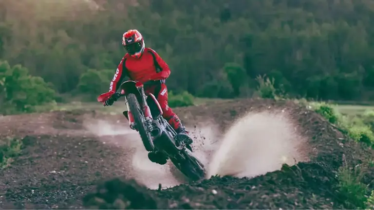 2027 Ducati Desmo450 EDS Enduro in India by Q1 2027