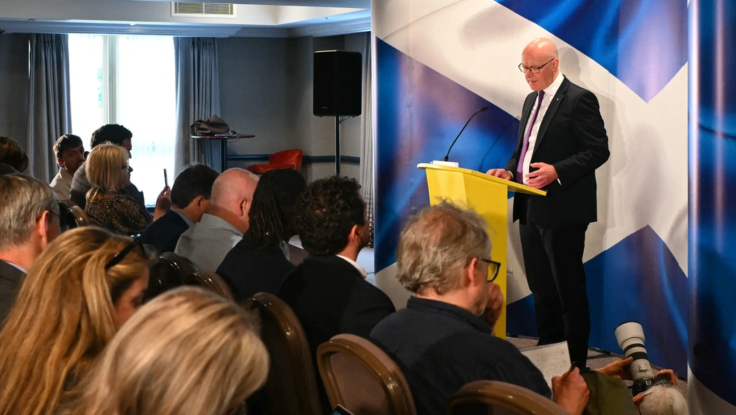 Greens push for all-party finance review over SNP-only probe