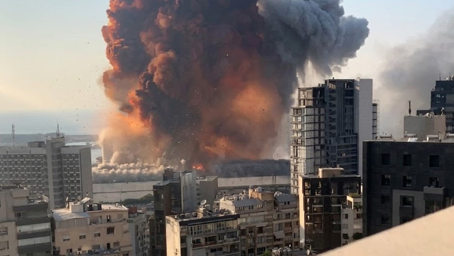 800 Tonnen Chemikalien explodierten in China - dann starben 173 ...