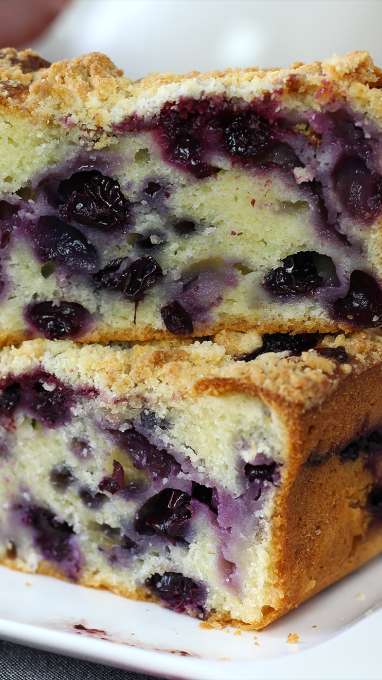Blueberry crumble cake: the cake that combines fondant, softness and ...
