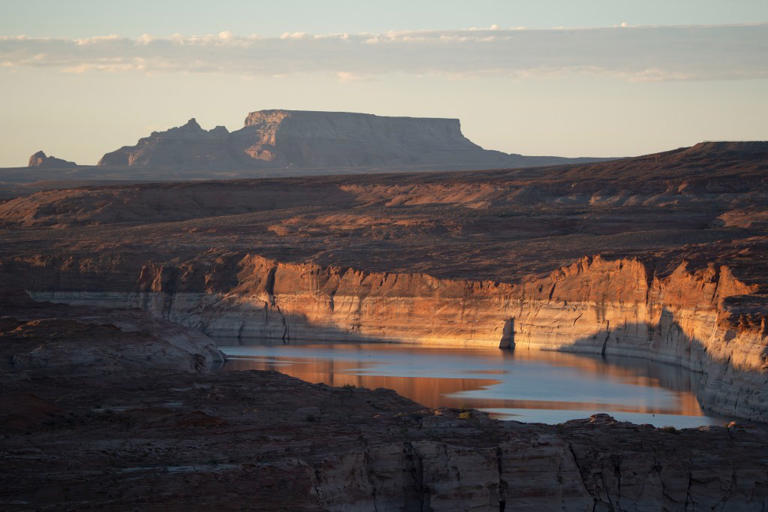 Map shows US lakes at risk after Arizona fish kill