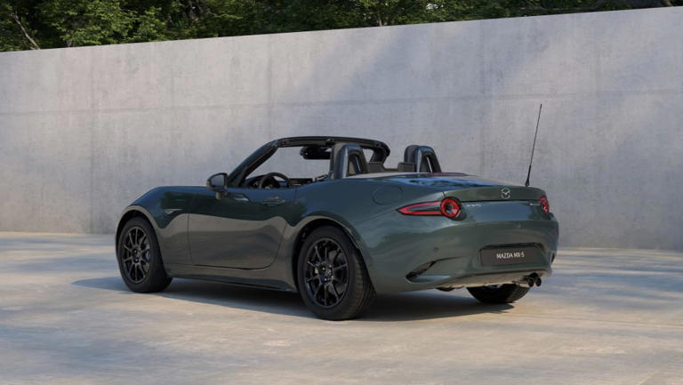 Mazda MX-5 2027: una manciata di cavalli in più e nuovo allestimento