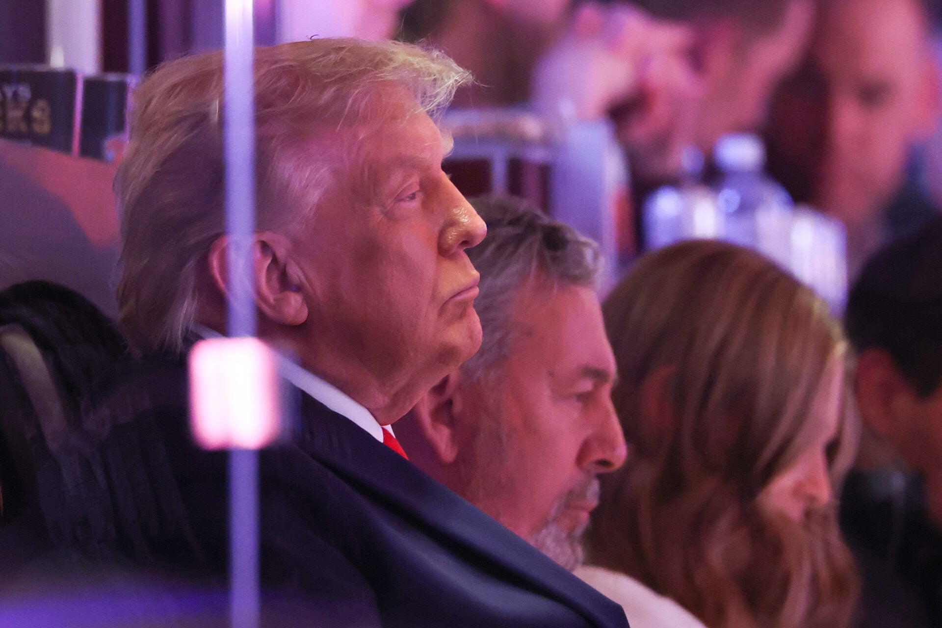 Not Donald Trump, but New York Knicks fans should have booed James ...