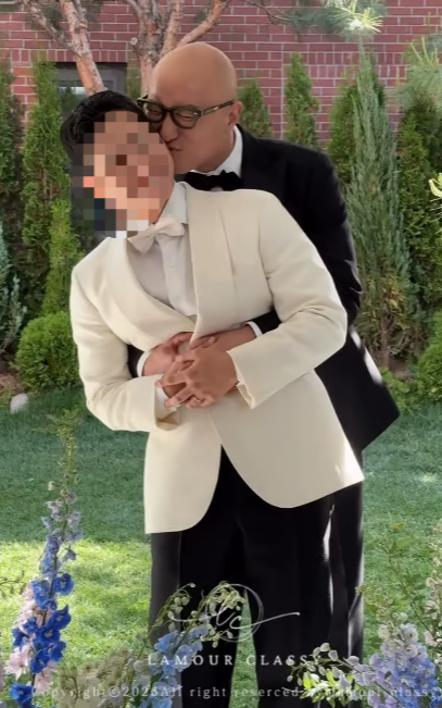Hong Seok-Cheon, even a back hug + a kiss for his future son-in-law ...