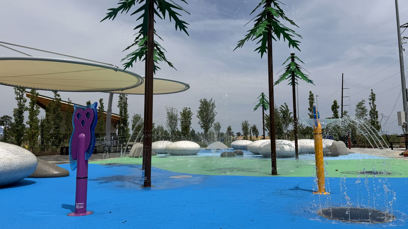 Chesterfield debuts free park with splash pad and heron slide