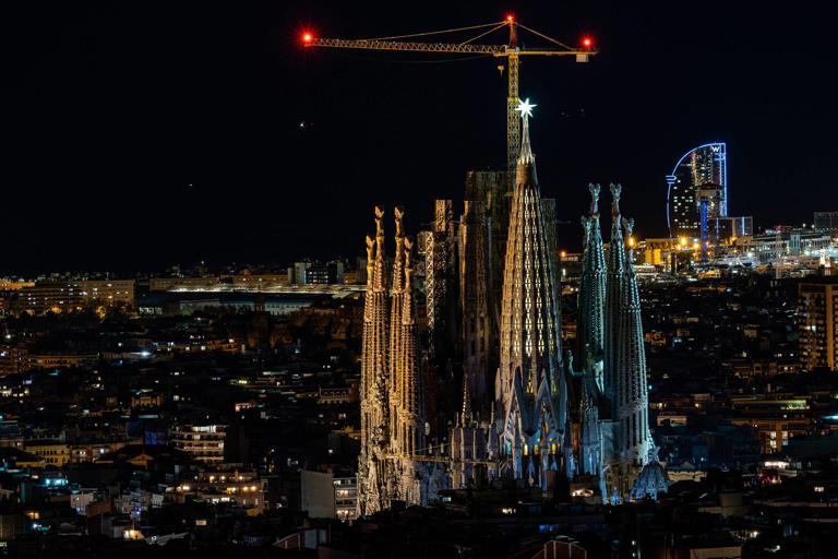 Neuer höchster Kirchturm der Welt: Dieses Bauwerk hat das Ulmer Münster ...