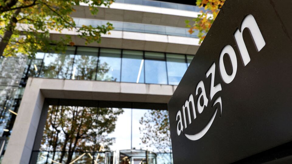 Amazon employee claims sudden performance scrutiny by new manager, post ...