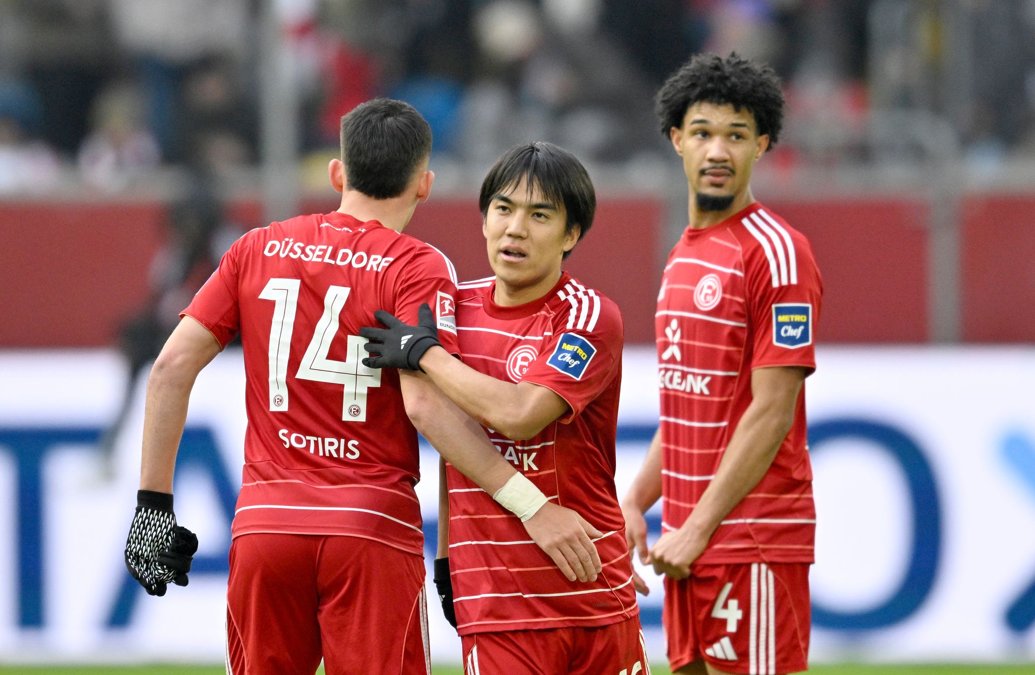 Vertrag bis 2030: Schalke holt Tanaka aus Düsseldorf