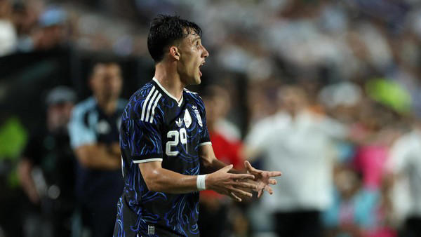 Was bedeutet diese Maßnahme für die WM-Chancen von HSV-Star Capaldo?