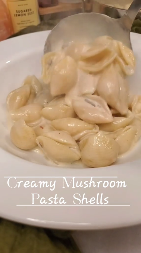 Creamy portobello mushroom sauce with white wine flavor