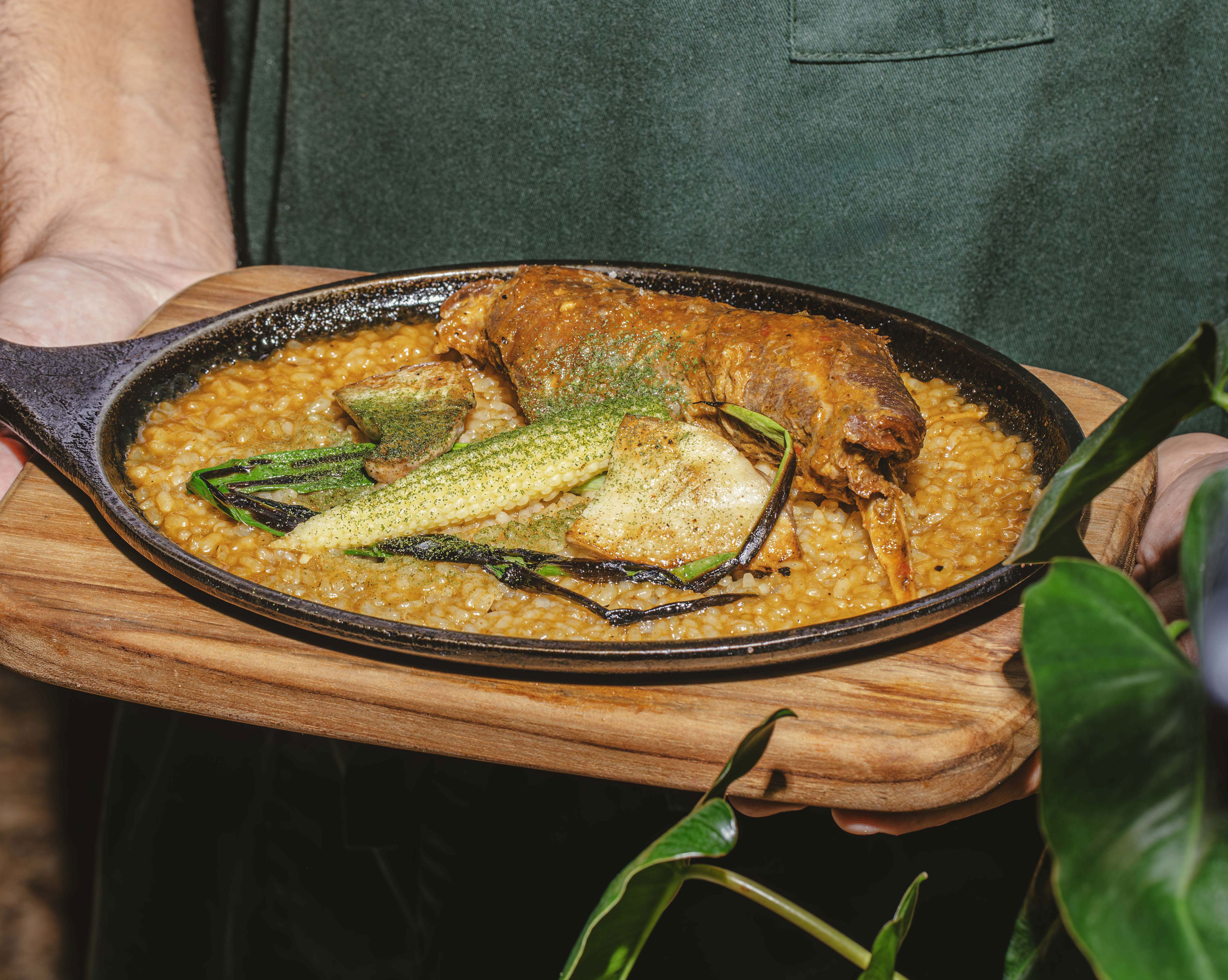 O segredo do arroz de galinha perfeito: Chef Raul Vieira revela a ...