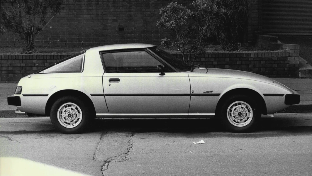 19 car features lost to time