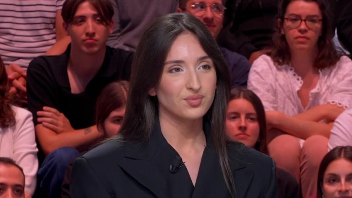 Ambre revient sur les accusations de playback sur la tournée de la Star ...