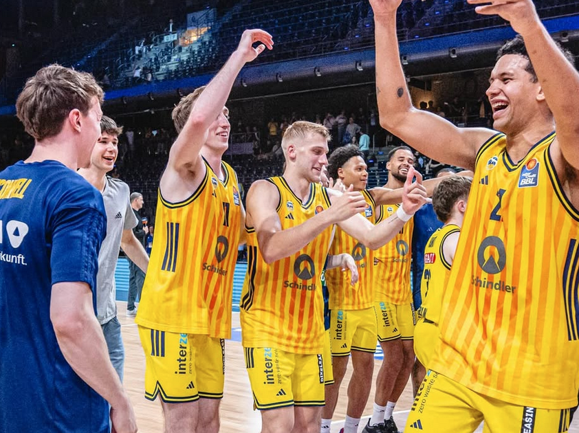 EasyCredit BBL playoffs: ALBA Berlin reaches finals with dominant Game ...