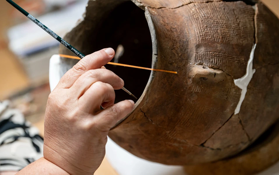 Medieval Saxony castle yields rare alchemical distillation vessel