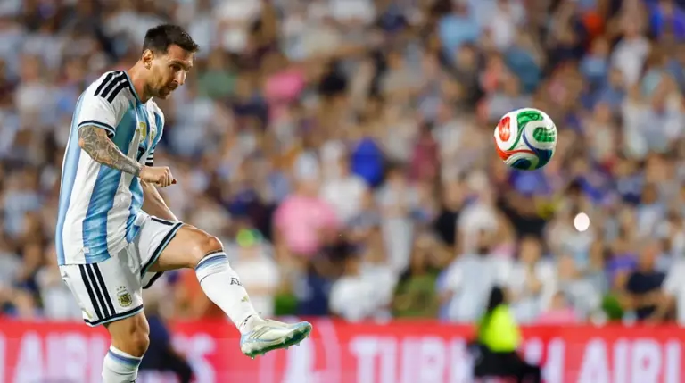 Con 4 palabras, Messi anunció el lema de la Selección Argentina para el ...