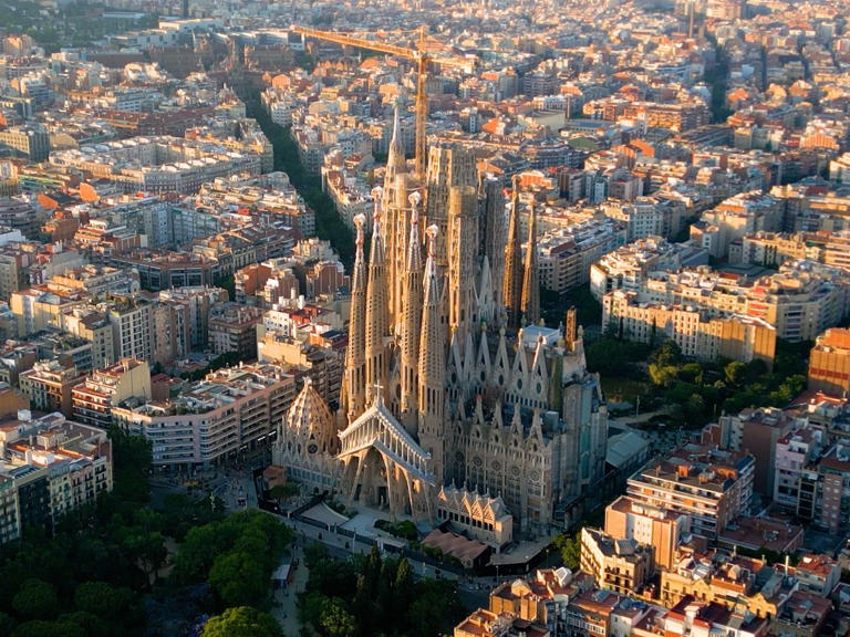 100 years after Gaudí's death: These buildings define Barcelona
